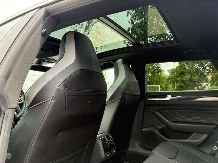 Brown Volkswagen Arteon 2021 in Siauliai, with an engine capacity of 1.40 L and mileage of 166 thousand km for 22890 €, photo 16 on AUTOMOTO.COM.LV