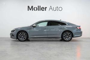 Grey Volkswagen Arteon 2021 in Vilnius, with an engine capacity of 1.40 L and mileage of 109 thousand km for 23900 €, photo 3 on AUTOMOTO.COM.LV