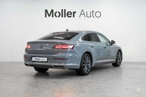 Grey Volkswagen Arteon 2021 in Vilnius, with an engine capacity of 1.40 L and mileage of 109 thousand km for 23900 €, photo 4 on AUTOMOTO.COM.LV