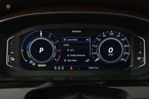 Grey Volkswagen Arteon 2021 in Vilnius, with an engine capacity of 1.40 L and mileage of 109 thousand km for 23900 €, photo 12 on AUTOMOTO.COM.LV