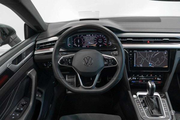 Pelēks Volkswagen Arteon 2022 Viļņa, ar dzinēja tilpumu 1.40 L un nobraukumu 95 tūkst. km par 25900 €, foto 9 vietnē AUTOMOTO.COM.LV
