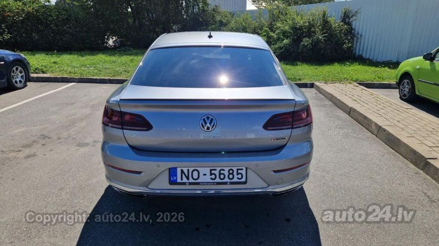 Pelēks Volkswagen Arteon 2017 Tallina, ar dzinēja tilpumu 2.00 L un nobraukumu 184 tūkst. km par 23490 €, foto 5 vietnē AUTOMOTO.COM.LV