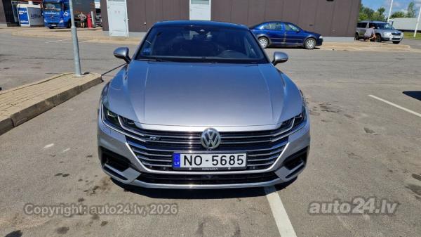 Pelēks Volkswagen Arteon 2017 Tallina, ar dzinēja tilpumu 2.00 L un nobraukumu 184 tūkst. km par 23490 €, foto 6 vietnē AUTOMOTO.COM.LV