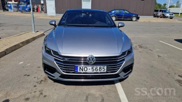 Grey Volkswagen Arteon 2017 in Ogre, with an engine capacity of 2.00 L and mileage of 198 thousand km for 20500 €, photo 6 on AUTOMOTO.COM.LV