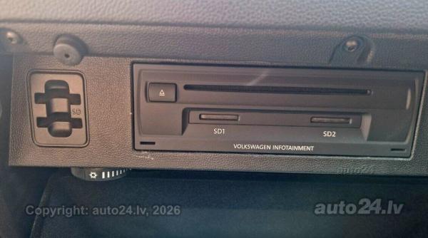 Pelēks Volkswagen Arteon 2017 Rīga, ar dzinēja tilpumu 2.00 L un nobraukumu 198 tūkst. km par 20500 €, foto 10 vietnē AUTOMOTO.COM.LV