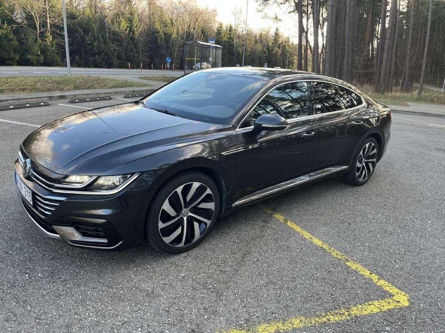 Pelēks Volkswagen Arteon 2018 Šilutė, ar dzinēja tilpumu 1.97 L un nobraukumu 181 tūkst. km par 21500 €, foto 1 vietnē AUTOMOTO.COM.LV