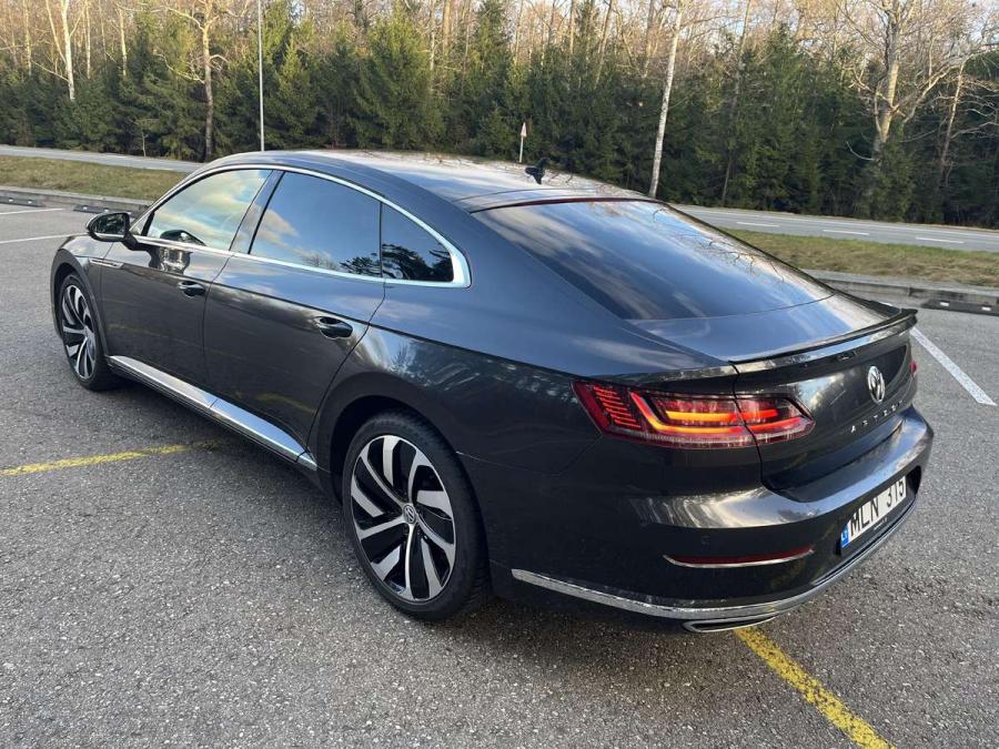 Pelēks Volkswagen Arteon 2018 Šilutė, ar dzinēja tilpumu 1.97 L un nobraukumu 181 tūkst. km par 21500 €, foto 3 vietnē AUTOMOTO.COM.LV