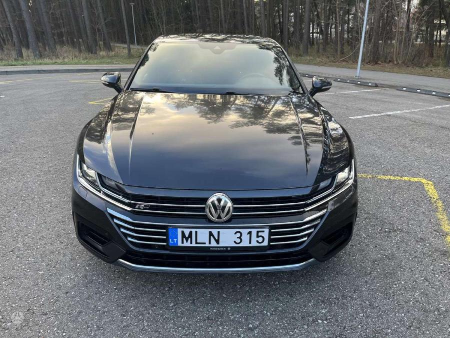 Pelēks Volkswagen Arteon 2018 Šilutė, ar dzinēja tilpumu 1.97 L un nobraukumu 181 tūkst. km par 21500 €, foto 4 vietnē AUTOMOTO.COM.LV
