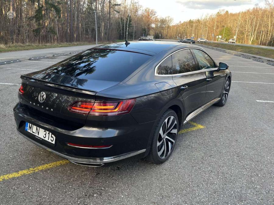 Pelēks Volkswagen Arteon 2018 Šilutė, ar dzinēja tilpumu 1.97 L un nobraukumu 181 tūkst. km par 21500 €, foto 5 vietnē AUTOMOTO.COM.LV