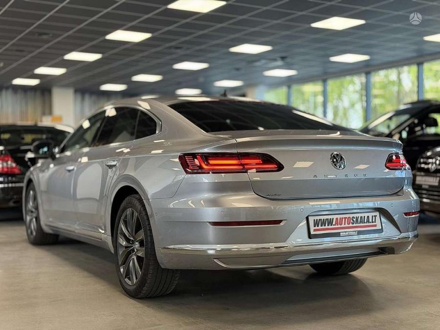 Pelēks Volkswagen Arteon 2018 Klaipėda, ar dzinēja tilpumu 1.97 L un nobraukumu 225 tūkst. km par 17999 €, foto 2 vietnē AUTOMOTO.COM.LV