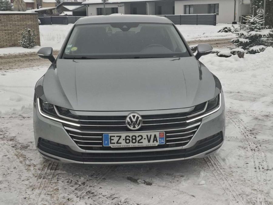 Pelēks Volkswagen Arteon 2018 Šauļi, ar dzinēja tilpumu 1.97 L un nobraukumu 186 tūkst. km par 16600 €, foto 1 vietnē AUTOMOTO.COM.LV