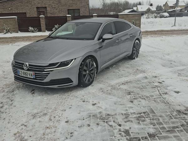 Pelēks Volkswagen Arteon 2018 Šauļi, ar dzinēja tilpumu 1.97 L un nobraukumu 186 tūkst. km par 16600 €, foto 4 vietnē AUTOMOTO.COM.LV