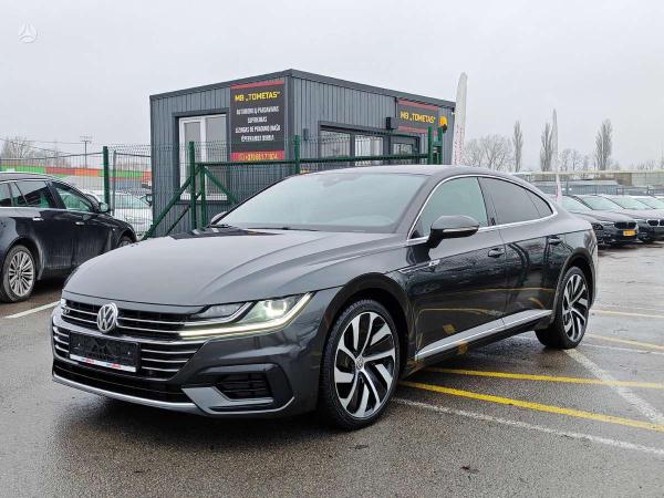 Grey Volkswagen Arteon 2018 in Klaipeda, with an engine capacity of 1.97 L and mileage of 190 thousand km for 18999 €, photo 1 on AUTOMOTO.COM.LV