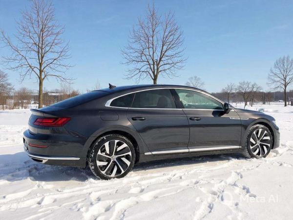 Grey Volkswagen Arteon 2018 in Klaipeda, with an engine capacity of 1.97 L and mileage of 190 thousand km for 18950 €, photo 4 on AUTOMOTO.COM.LV