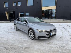 Grey Volkswagen Arteon 2018 in Tartu, with an engine capacity of 2.00 L and mileage of 290 thousand km for 15500 €, photo 8 on AUTOMOTO.COM.LV