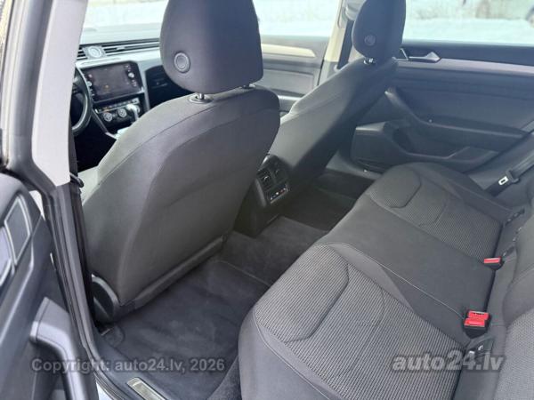 Grey Volkswagen Arteon 2018 in Tartu, with an engine capacity of 2.00 L and mileage of 290 thousand km for 15500 €, photo 11 on AUTOMOTO.COM.LV