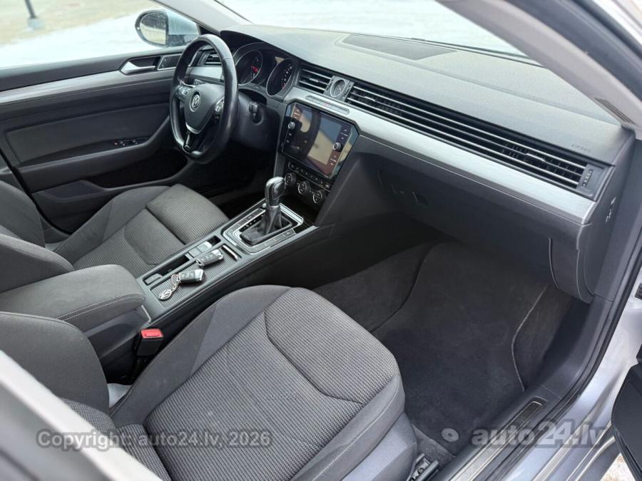 Grey Volkswagen Arteon 2018 in Tartu, with an engine capacity of 2.00 L and mileage of 290 thousand km for 15500 €, photo 13 on AUTOMOTO.COM.LV