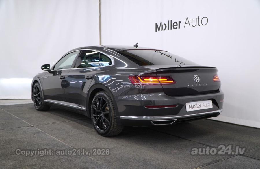 Pelēks Volkswagen Arteon 2018 Tallina, ar dzinēja tilpumu 2.00 L un nobraukumu 108 tūkst. km par 22900 €, foto 5 vietnē AUTOMOTO.COM.LV