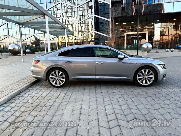 Grey Volkswagen Arteon 2018 in Tallinn, with an engine capacity of 2.00 L and mileage of 129 thousand km for 24500 €, photo 8 on AUTOMOTO.COM.LV
