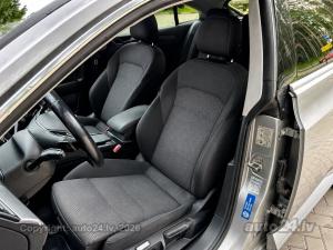 Grey Volkswagen Arteon 2018 in Valga, with an engine capacity of 2.00 L and mileage of 280 thousand km for 12700 €, photo 12 on AUTOMOTO.COM.LV