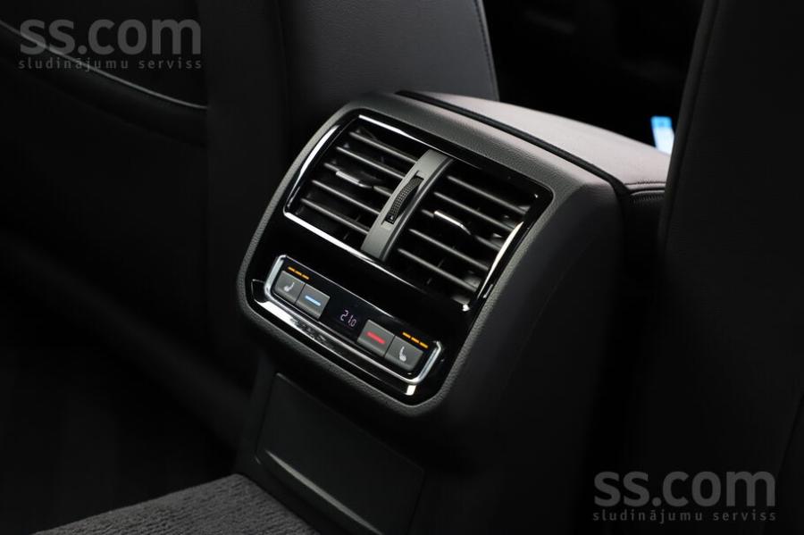 Grey Volkswagen Arteon 2018 in Tukums, with an engine capacity of 2.00 L and mileage of 143 thousand km for 16500 €, photo 20 on AUTOMOTO.COM.LV