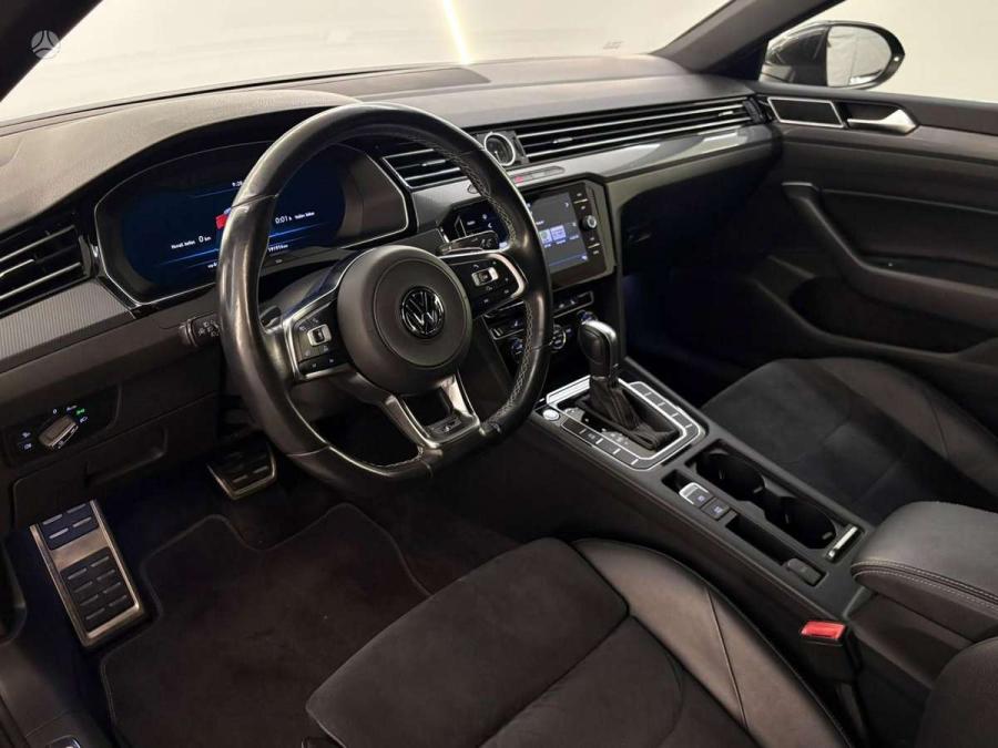 Pelēks Volkswagen Arteon 2018 Marijampole, ar dzinēja tilpumu 1.97 L un nobraukumu 192 tūkst. km par 18250 €, foto 3 vietnē AUTOMOTO.COM.LV