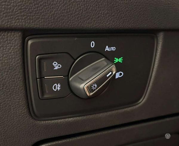 Pelēks Volkswagen Arteon 2018 Marijampole, ar dzinēja tilpumu 1.97 L un nobraukumu 192 tūkst. km par 18250 €, foto 8 vietnē AUTOMOTO.COM.LV