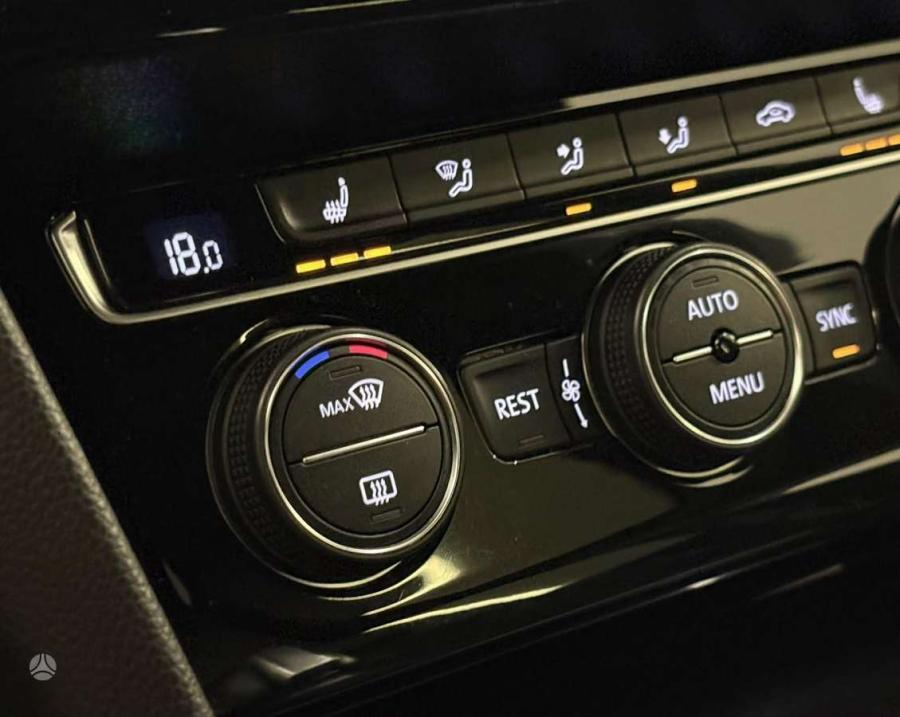 Pelēks Volkswagen Arteon 2018 Marijampole, ar dzinēja tilpumu 1.97 L un nobraukumu 192 tūkst. km par 18250 €, foto 15 vietnē AUTOMOTO.COM.LV