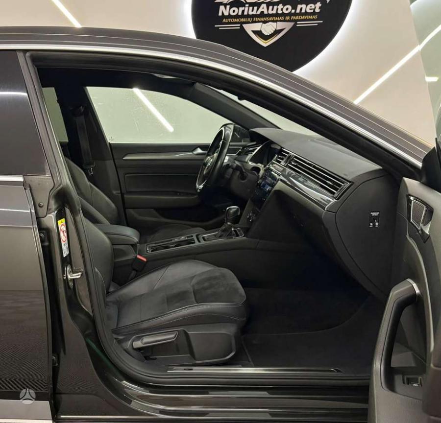Pelēks Volkswagen Arteon 2018 Marijampole, ar dzinēja tilpumu 1.97 L un nobraukumu 192 tūkst. km par 18250 €, foto 21 vietnē AUTOMOTO.COM.LV