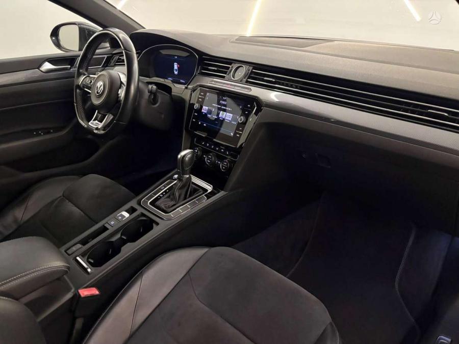 Pelēks Volkswagen Arteon 2018 Marijampole, ar dzinēja tilpumu 1.97 L un nobraukumu 192 tūkst. km par 18250 €, foto 23 vietnē AUTOMOTO.COM.LV