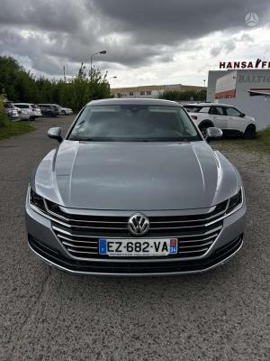 Pelēks Volkswagen Arteon 2018 Panevēža, ar dzinēja tilpumu 1.97 L un nobraukumu 187 tūkst. km par 15900 €, foto 3 vietnē AUTOMOTO.COM.LV