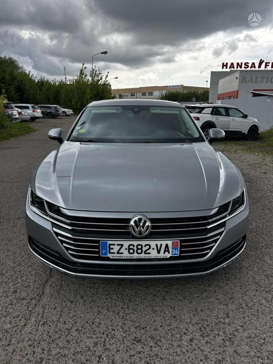 Pelēks Volkswagen Arteon 2018 Panevēža, ar dzinēja tilpumu 1.97 L un nobraukumu 187 tūkst. km par 15900 €, foto 3 vietnē AUTOMOTO.COM.LV