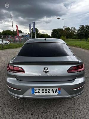 Pelēks Volkswagen Arteon 2018 Panevēža, ar dzinēja tilpumu 1.97 L un nobraukumu 187 tūkst. km par 15900 €, foto 6 vietnē AUTOMOTO.COM.LV
