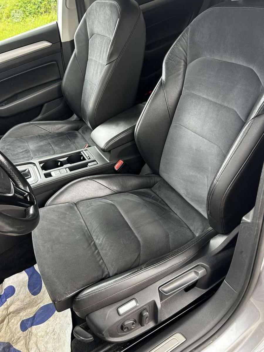 Pelēks Volkswagen Arteon 2018 Panevēža, ar dzinēja tilpumu 1.97 L un nobraukumu 187 tūkst. km par 15900 €, foto 17 vietnē AUTOMOTO.COM.LV