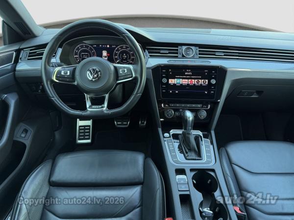 Grey Volkswagen Arteon 2018 in Parnu, with an engine capacity of 1.50 L and mileage of 145 thousand km for 22900 €, photo 7 on AUTOMOTO.COM.LV