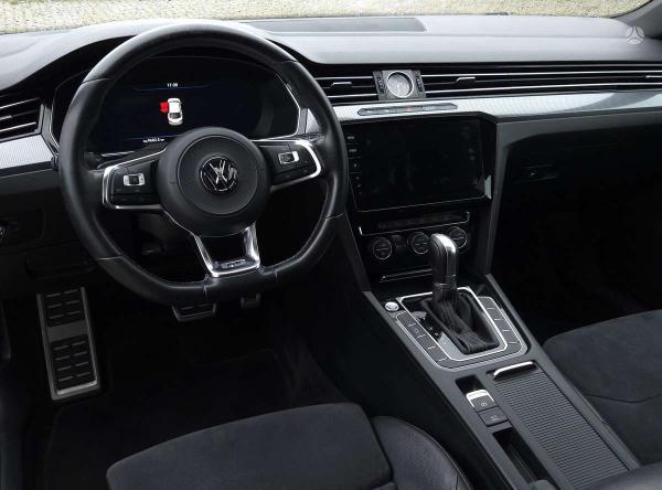 Pelēks Volkswagen Arteon 2018 Kauņa, ar dzinēja tilpumu 2.00 L un nobraukumu 293 tūkst. km par 15999 €, foto 3 vietnē AUTOMOTO.COM.LV