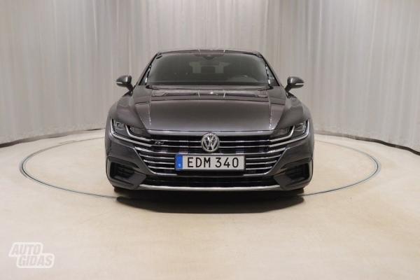 Pelēks Volkswagen Arteon 2019 Kauņa, ar dzinēja tilpumu 0.00 L un nobraukumu 83 tūkst. km par 28960 €, foto 2 vietnē AUTOMOTO.COM.LV