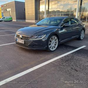 Grey Volkswagen Arteon 2019 in Tallinn, with an engine capacity of 2.00 L and mileage of 168 thousand km for 18000 €, photo 3 on AUTOMOTO.COM.LV