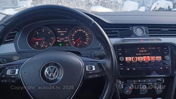 Grey Volkswagen Arteon 2019 in Tallinn, with an engine capacity of 2.00 L and mileage of 168 thousand km for 18000 €, photo 6 on AUTOMOTO.COM.LV