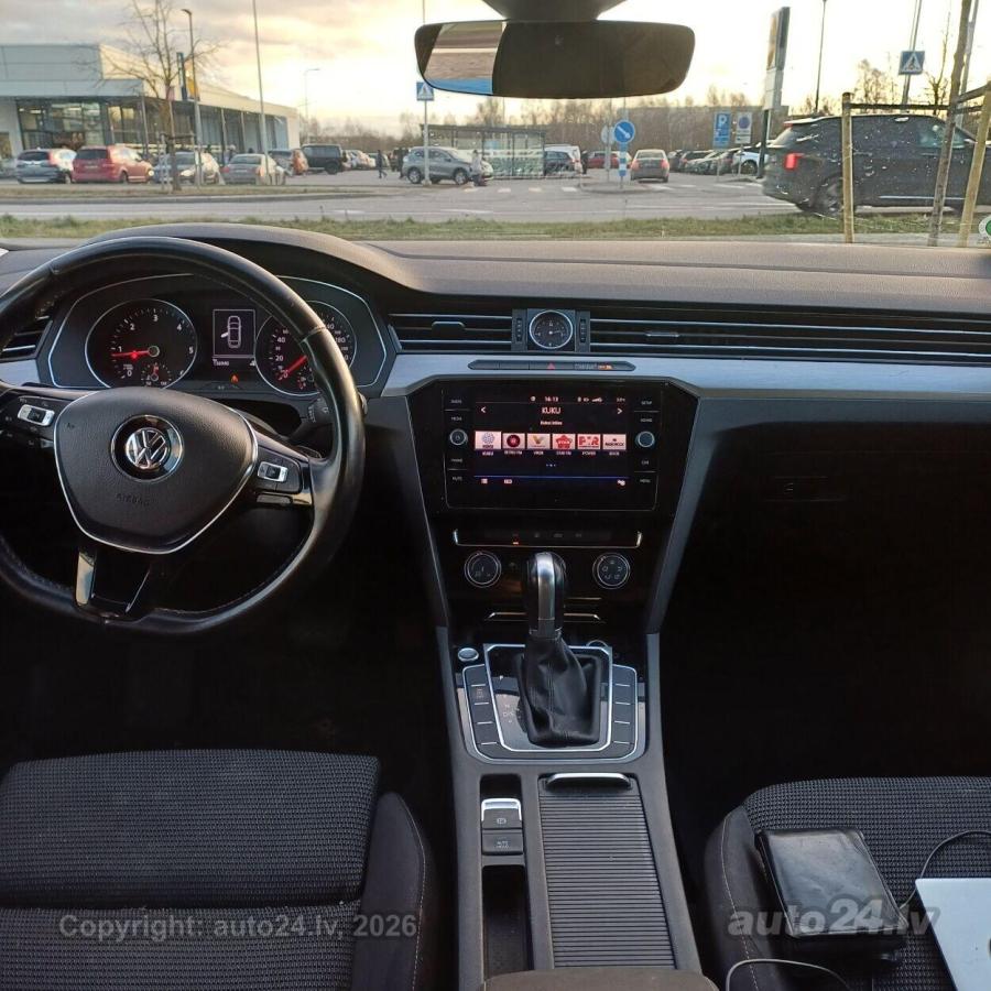 Grey Volkswagen Arteon 2019 in Tallinn, with an engine capacity of 2.00 L and mileage of 168 thousand km for 18000 €, photo 7 on AUTOMOTO.COM.LV