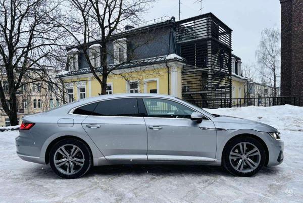 Pelēks Volkswagen Arteon 2019 Viļņa, ar dzinēja tilpumu 1.50 L un nobraukumu 211 tūkst. km par 18850 €, foto 4 vietnē AUTOMOTO.COM.LV