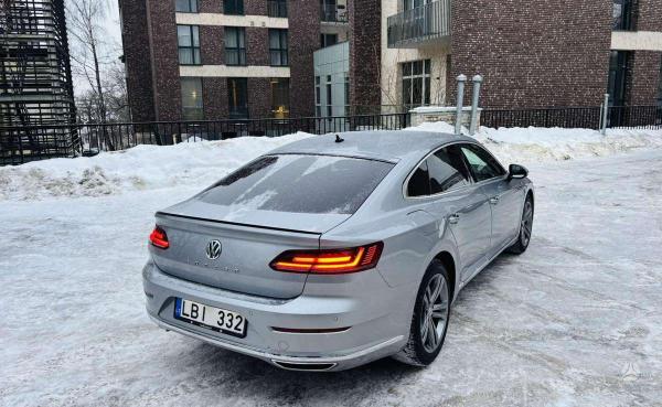 Pelēks Volkswagen Arteon 2019 Viļņa, ar dzinēja tilpumu 1.50 L un nobraukumu 211 tūkst. km par 18850 €, foto 5 vietnē AUTOMOTO.COM.LV
