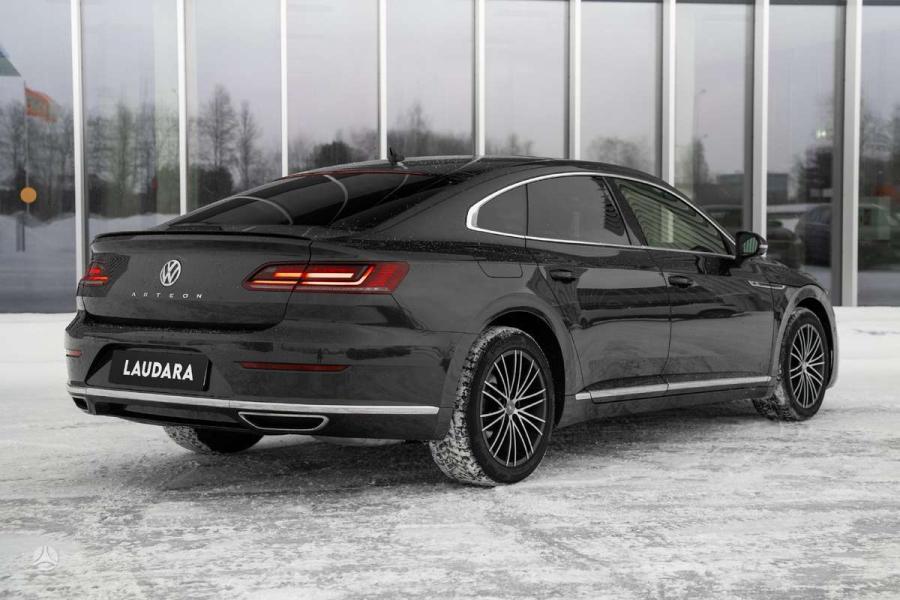 Pelēks Volkswagen Arteon 2019 Viļņa, ar dzinēja tilpumu 1.50 L un nobraukumu 95 tūkst. km par 21950 €, foto 3 vietnē AUTOMOTO.COM.LV
