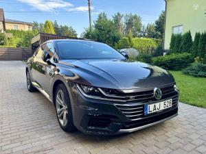 Grey Volkswagen Arteon 2019 in Vilnius, with an engine capacity of 1.97 L and mileage of 187 thousand km for 18500 €, photo  on AUTOMOTO.COM.LV