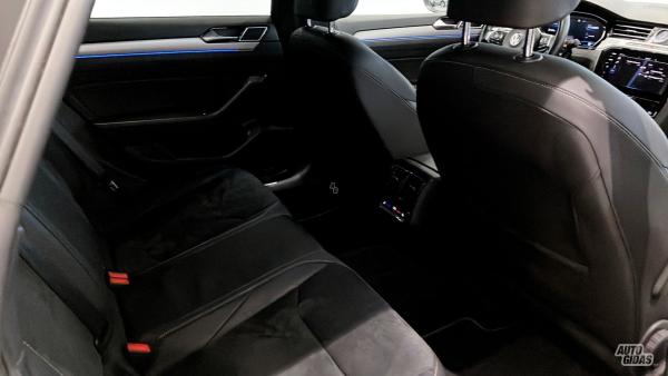 Pelēks Volkswagen Arteon 2020 Kauņa, ar dzinēja tilpumu 0.00 L un nobraukumu 90 tūkst. km par 28949 €, foto 5 vietnē AUTOMOTO.COM.LV