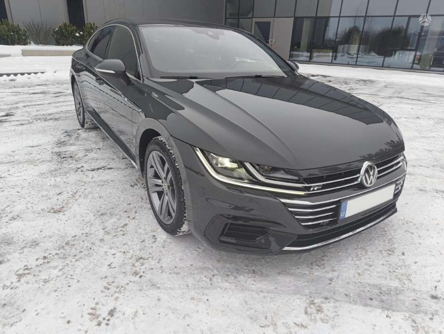 Pelēks Volkswagen Arteon 2020 Kauņa, ar dzinēja tilpumu 1.98 L un nobraukumu 69 tūkst. km par 25200 €, foto 5 vietnē AUTOMOTO.COM.LV
