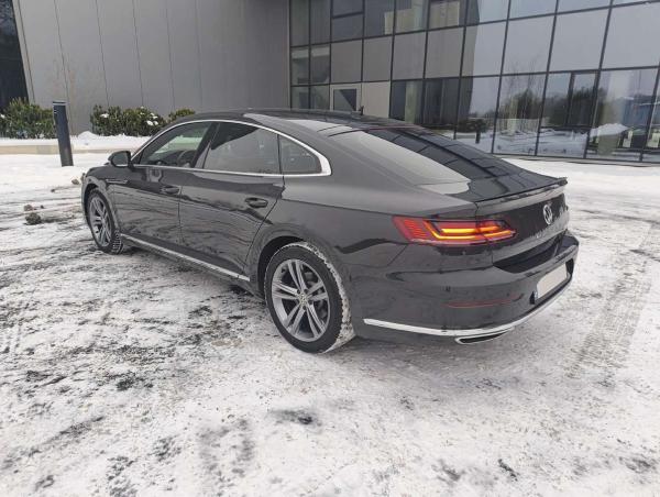 Grey Volkswagen Arteon 2020 in Kaunas, with an engine capacity of 1.98 L and mileage of 69 thousand km for 25200 €, photo 10 on AUTOMOTO.COM.LV