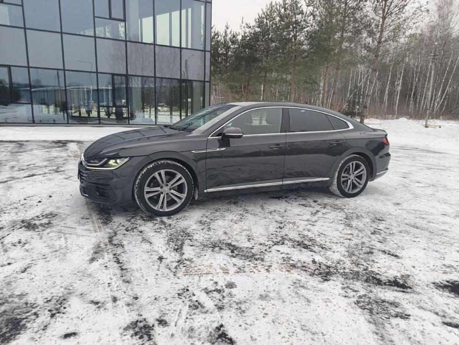 Pelēks Volkswagen Arteon 2020 Kauņa, ar dzinēja tilpumu 1.98 L un nobraukumu 69 tūkst. km par 25200 €, foto 12 vietnē AUTOMOTO.COM.LV