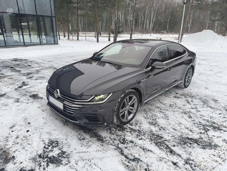 Pelēks Volkswagen Arteon 2020 Kauņa, ar dzinēja tilpumu 1.98 L un nobraukumu 69 tūkst. km par 25200 €, foto 13 vietnē AUTOMOTO.COM.LV