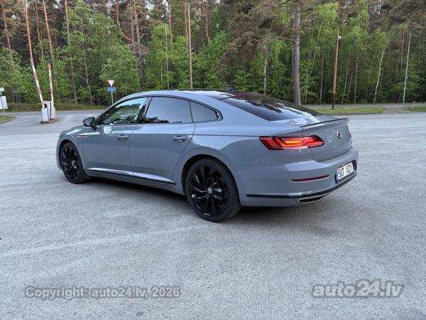 Pelēks Volkswagen Arteon 2020 Tallina, ar dzinēja tilpumu 2.00 L un nobraukumu 128 tūkst. km par 30500 €, foto 3 vietnē AUTOMOTO.COM.LV
